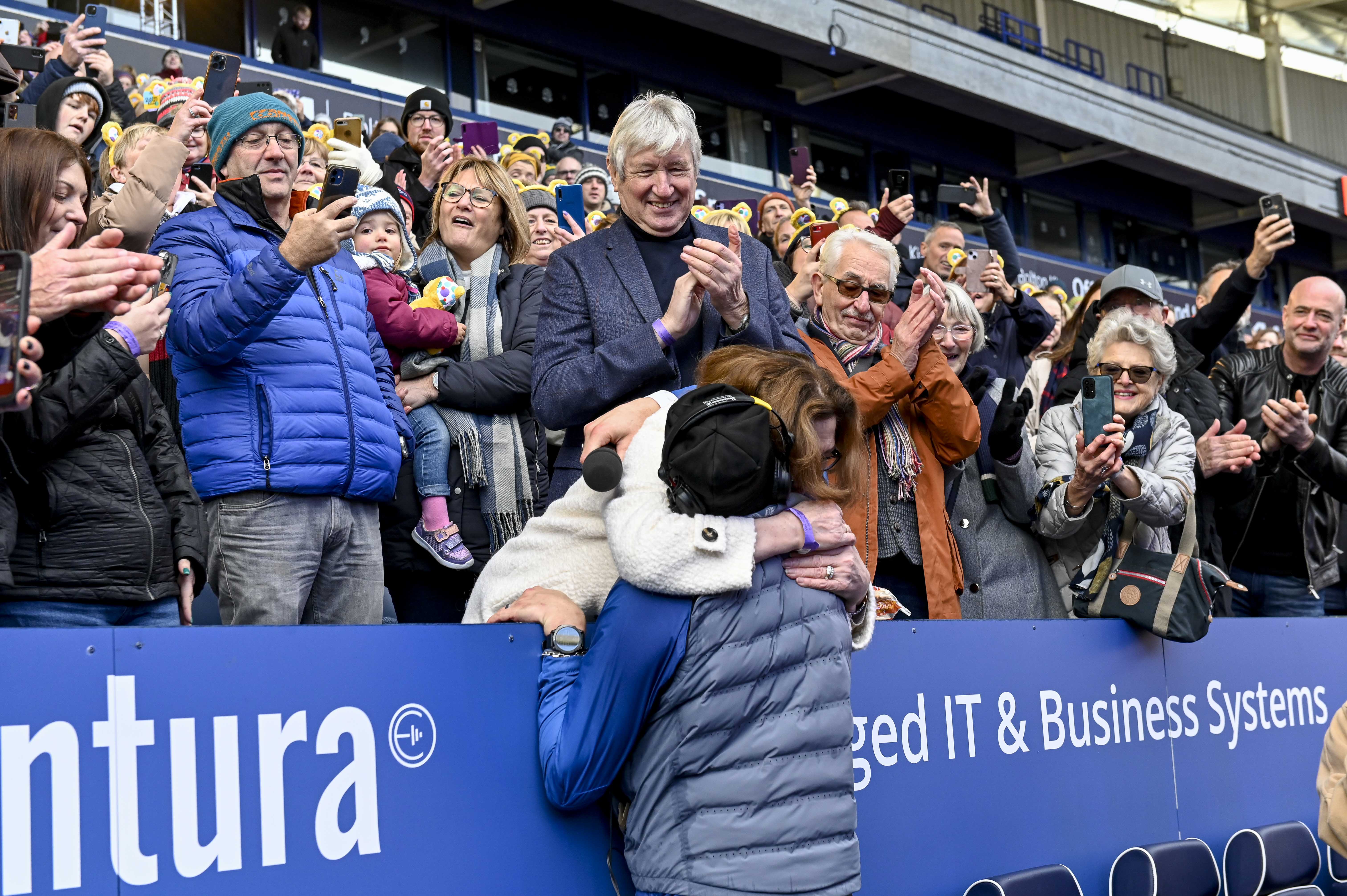 Vernon Kay Completes Epic Children in Need Challenge At Bolton ...