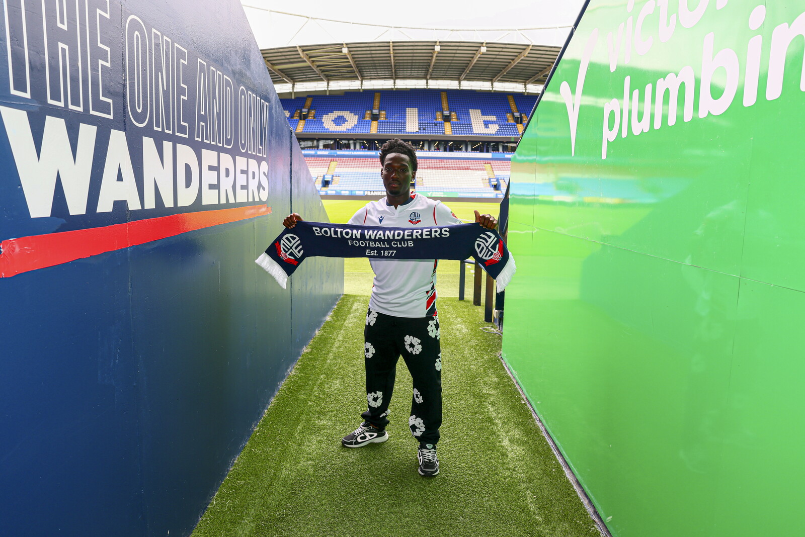 Amario Cozier-Duberry Joins On Loan! | Bolton Wanderers FC