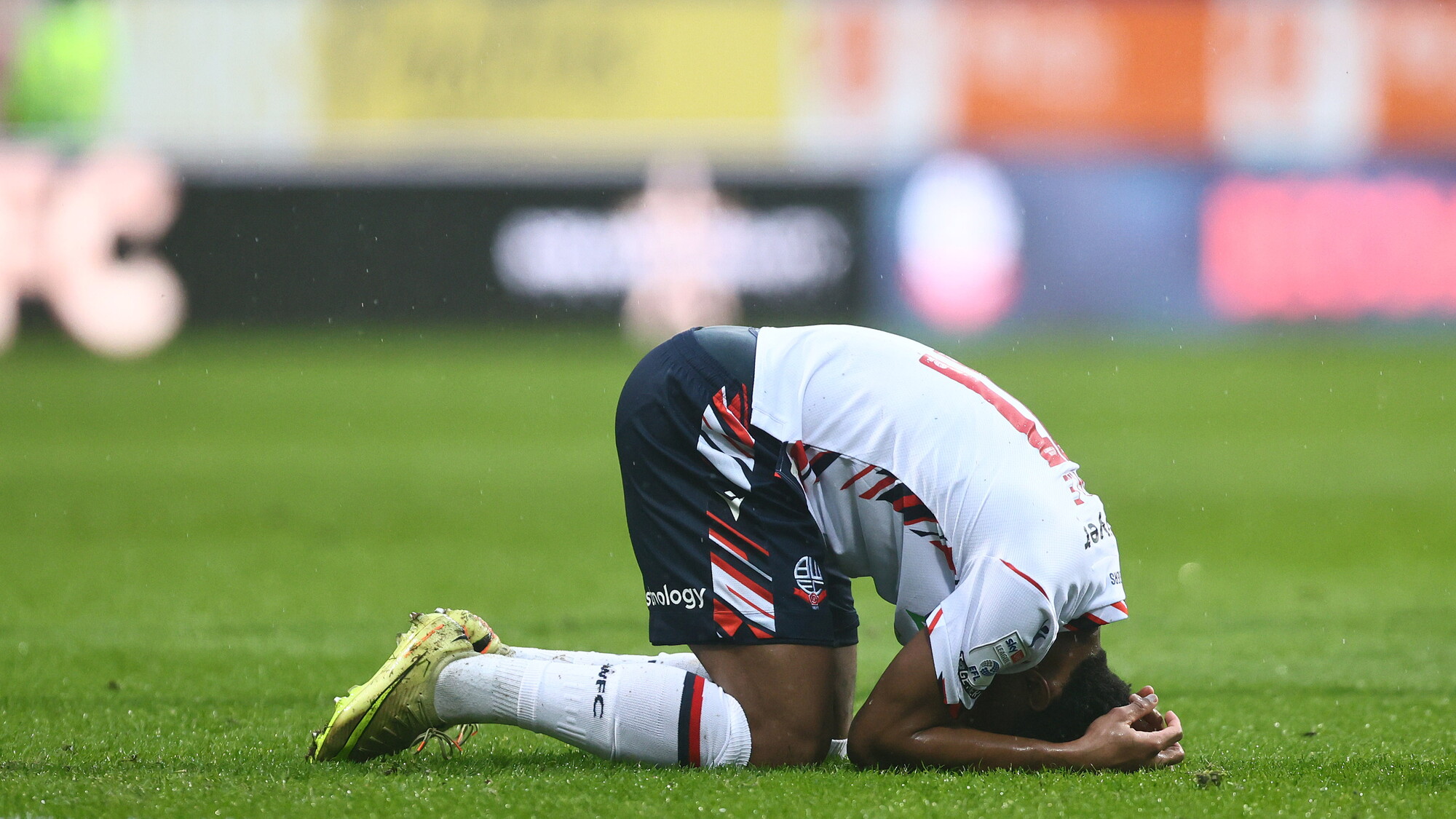 MATCH REPORT | Wanderers 2 Blackpool 2 | Bolton Wanderers FC